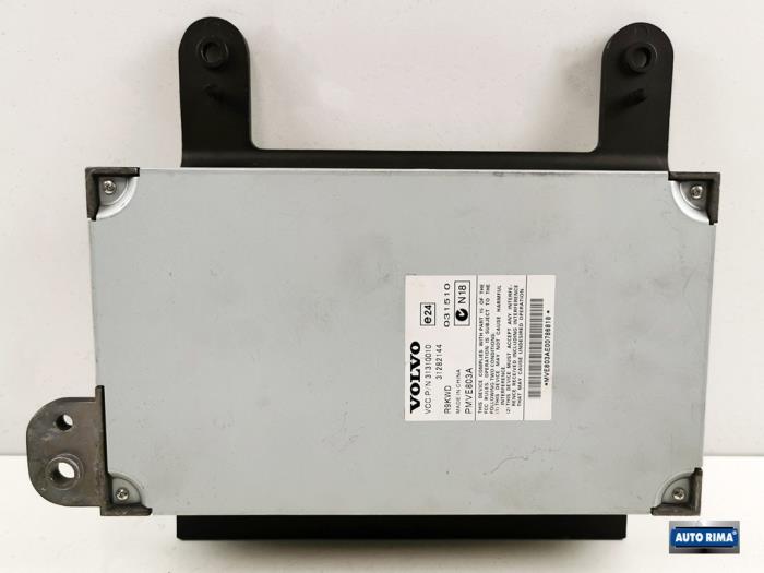 Radio versterker Volvo V70 2.0 D3 20V - 36001097 VOLVO