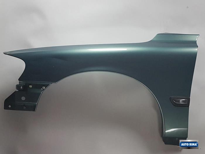 Scherm links-voor Volvo V70 2.4 T 20V 449 - 30796492