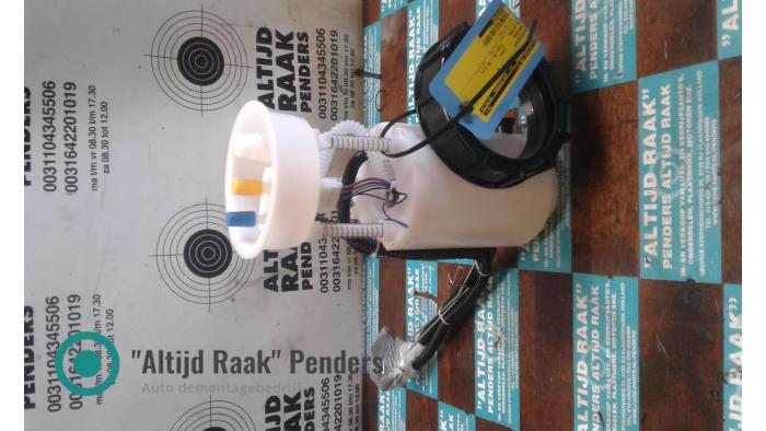 Nieuwe Mercedes ML-Klasse Benzinepomp - 1634703794 112970 - "Altijd ...