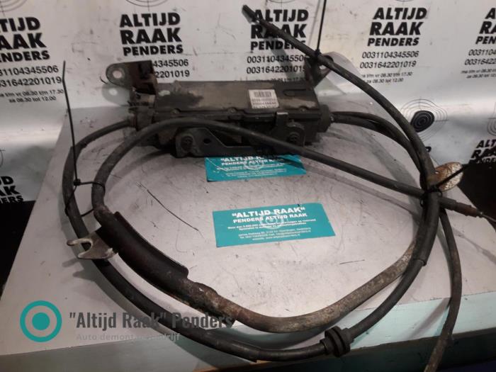 Renault Espace Handrem motoren voorraad | Onderdelenlijn.nl