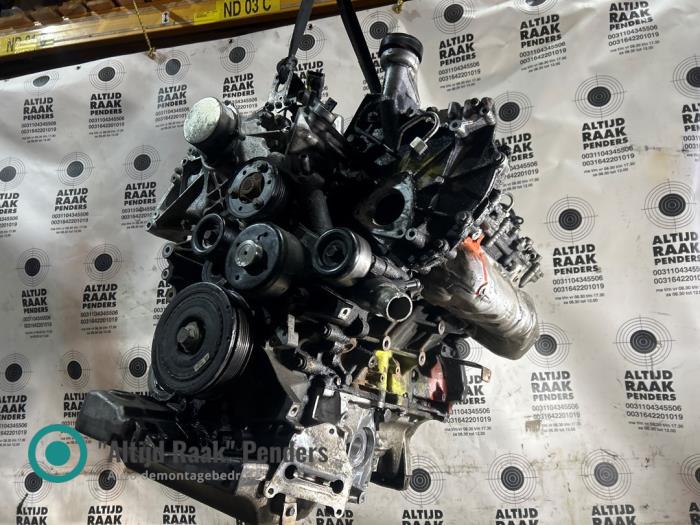 Motor Nissan Navara 3.0 dCi V6 24V DPF 4x4 - V9X