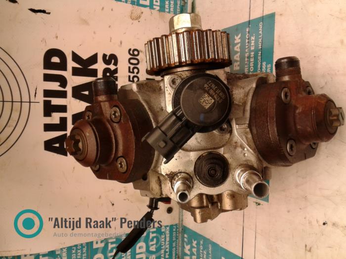 Brandstofpomp Mechanisch Peugeot 407 - 0445010629 DT20C BOSCH