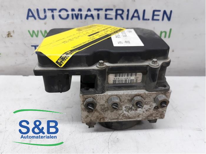 ABS Pompen met artikelnummer 6R0614117Q voorraad