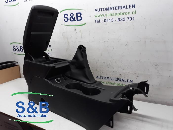 Middenconsoles met artikelnummer 5F0864298 voorraad