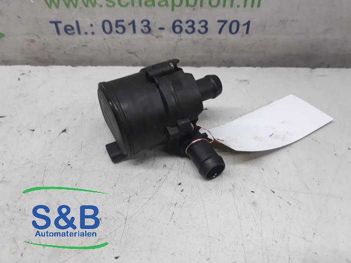 Extra waterpomp met artikelnummer A0005000686 voorraad