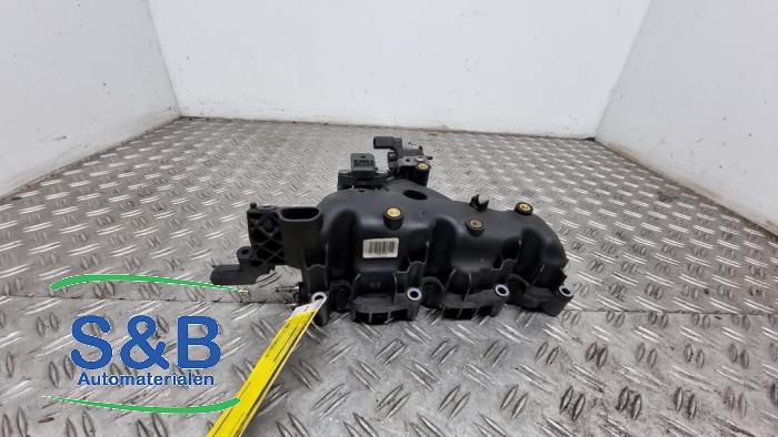 Inlaatspruitstukken met artikelnummer 03P129711D voorraad