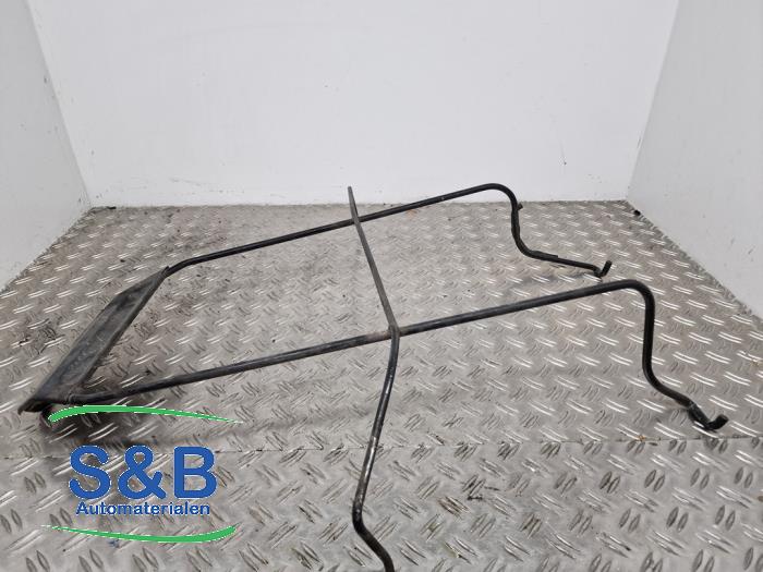 Ophangmechaniek reservewiel Peugeot Expert 1.6 Blue HDi 95 16V - 9812022080