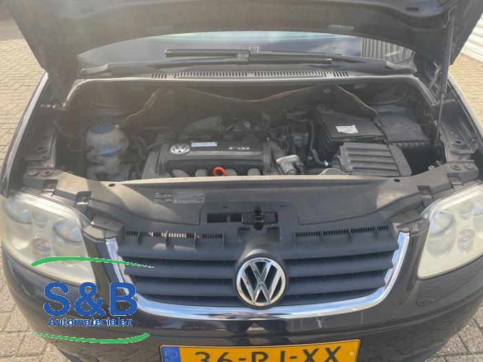 Motor Volkswagen Touran 2.0 FSI 16V - 06F100031EX BLX