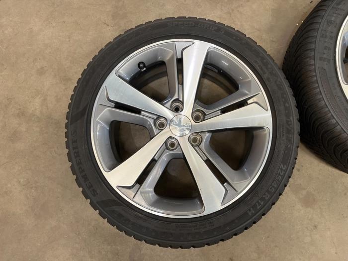 Velgen set + winterbanden Peugeot 308 SW 1.5 BlueHDi 130 - 5X108 ...