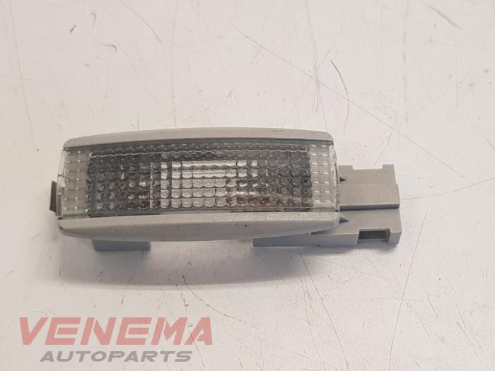 Binnenverlichting achter Volkswagen Polo V 1.2 TSI 16V BlueMotion ...