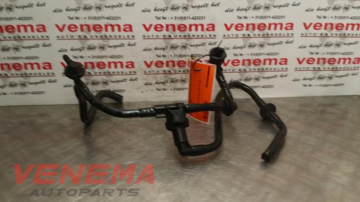 Slang (diversen) met artikelnummer 1K0612041 voorraad