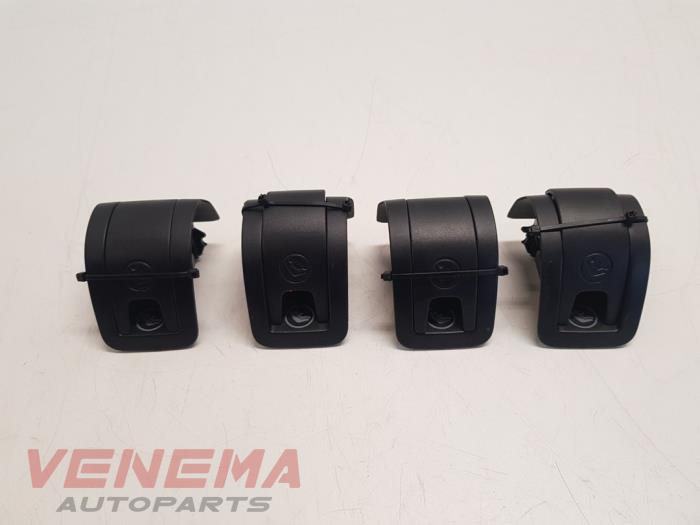 Volkswagen Golf Isofix steunen voorraad | Onderdelenlijn.nl