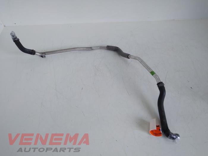 Mercedes C-Klasse Waterpijpen voorraad | Onderdelenlijn.nl