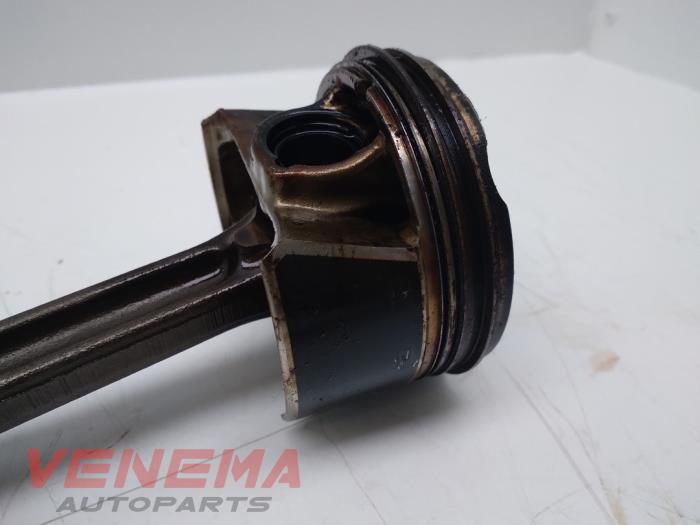 Zuiger BMW 1 serie 114i 1.6 16V - 11257601181 N13