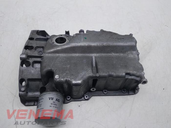 Carterpannen met artikelnummer 04E103601G voorraad