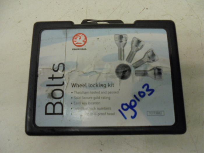 Opel Tigra Slotbout sets voorraad | Onderdelenlijn.nl