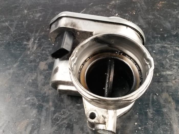 Gasklephuis Volkswagen Touran - 038128063M BKD
