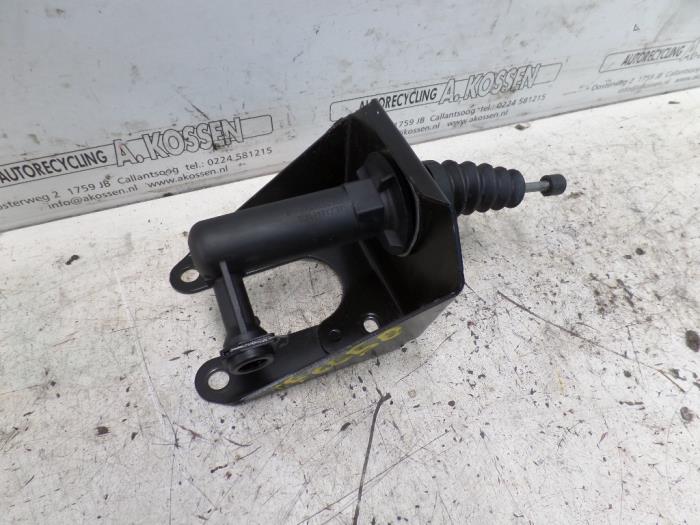 Gebruikte Opel Movano 2.3 CDTi 16V RWD Koppeling Hoofd Cilinder ...