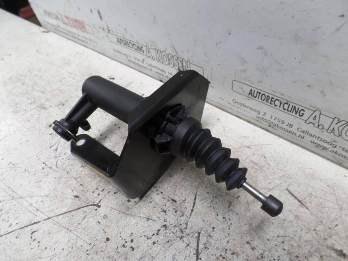 Gebruikte Opel Movano 2.3 CDTi 16V RWD Koppeling Hoofd Cilinder ...