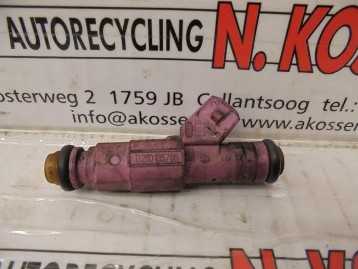 Injector (benzine injectie) Ford KA - 0280155786 J4S BOSCH