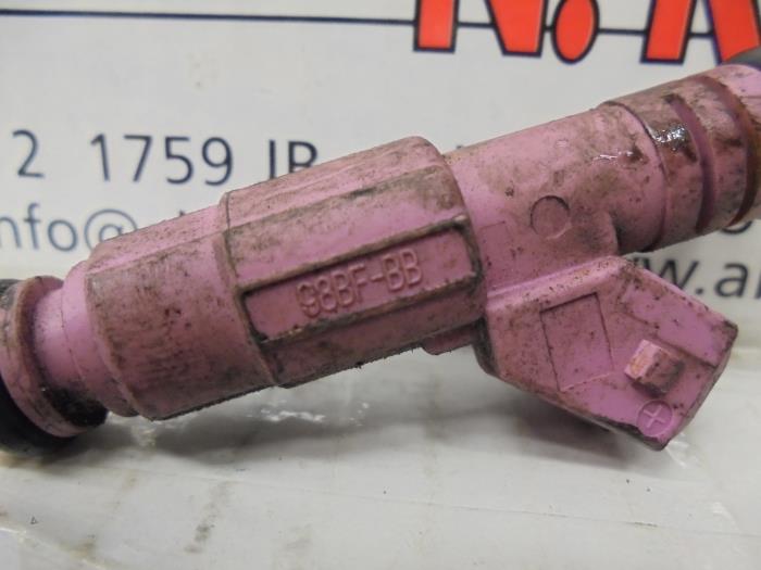 Injector (benzine injectie) Ford KA - 0280155786 J4S BOSCH