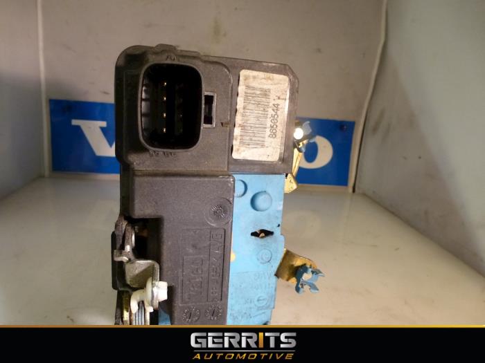 Gebruikte Volvo V70 (SW) 2.4 D5 20V Deurslot Mechaniek 4Deurs links ...