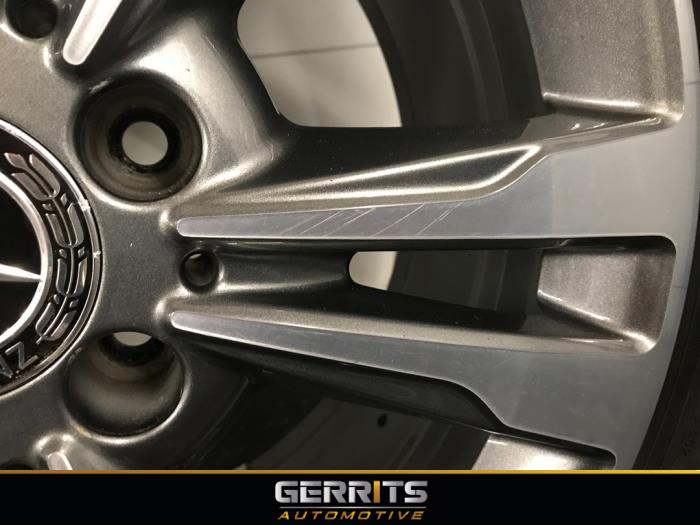 Velgen set + banden Mercedes E E-200 CDI 16V BlueEfficiency,BlueTEC ...