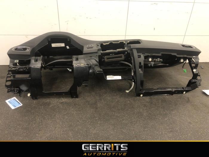 Dashboard Volvo | Gerrits Automotive | Auto parts & repair company