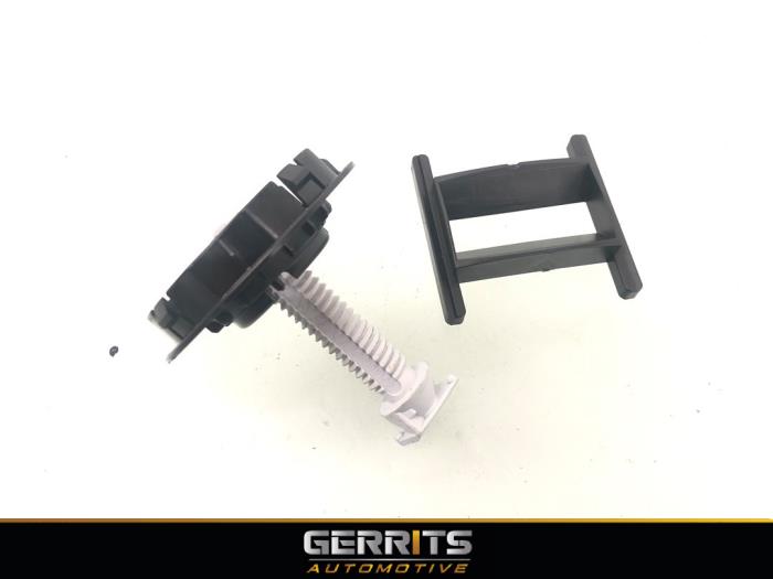 Ophangmechaniek reservewiel - 9816031680 - Gerrits Automotive