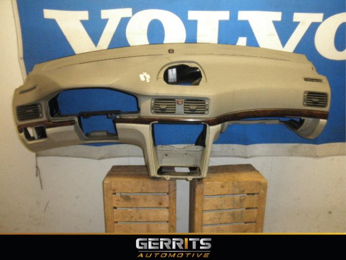 Dashboard Volvo S80