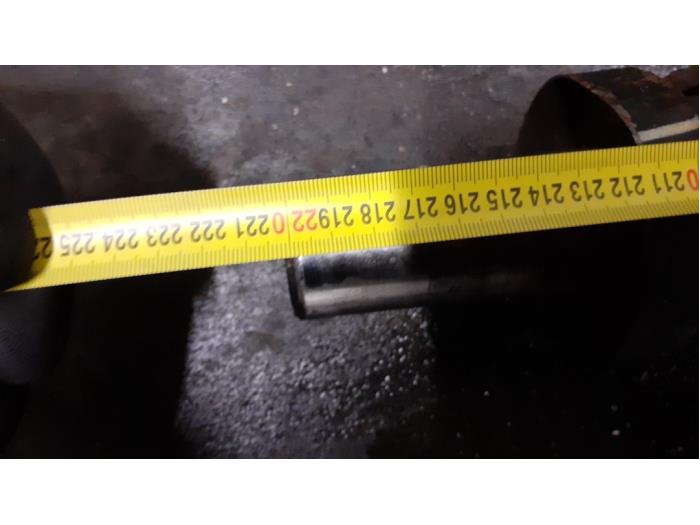 Tussenassen met artikelnummer 491004H000 voorraad