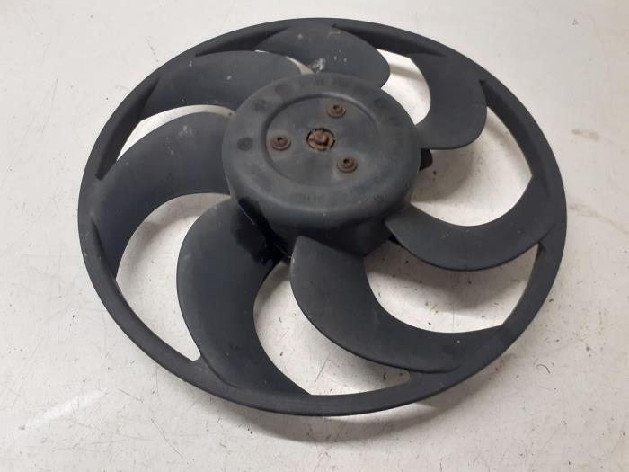 Koelvin Motor Mercedes Vito 2.2 109 CDI 16V - 0130303325 BOSCH