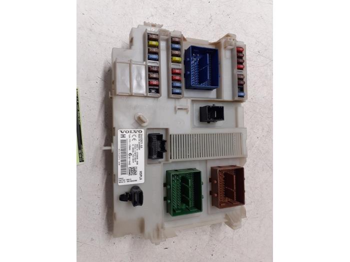 Zekeringkasten met artikelnummer 31412971 voorraad