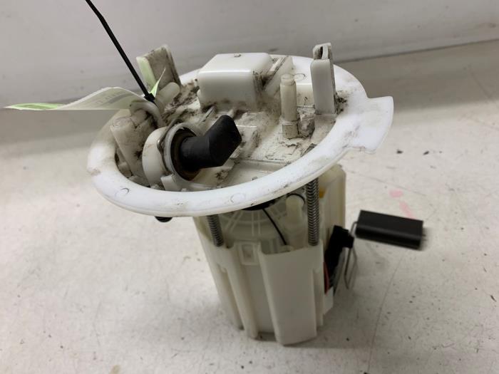 Benzinepompen met artikelnummer A2464700994 voorraad