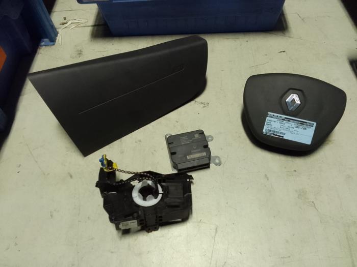 Module + Airbag Set Dacia Sandero II 0.9 TCE 12V - 681726046R