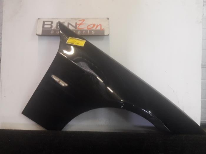 Gebruikte BMW 3-Serie Scherm rechts-voor kleurcode 668 - 41357135680 ...