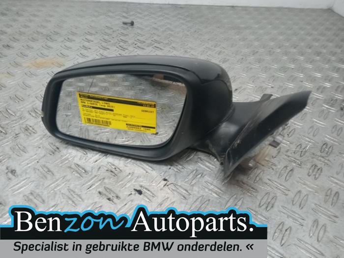 Buitenspiegels links met artikelnummer 51167242701 voorraad