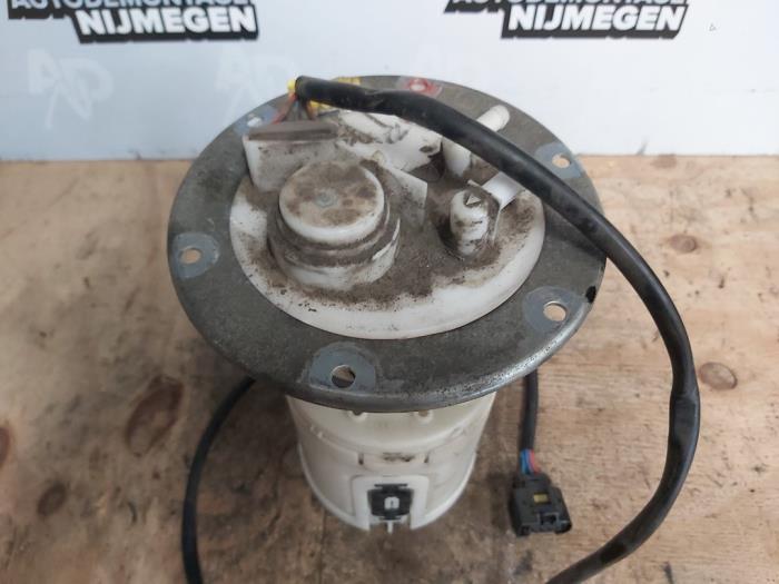 Benzinepomp Mercedes A 1.4 A-140 - 228235011001 VDO