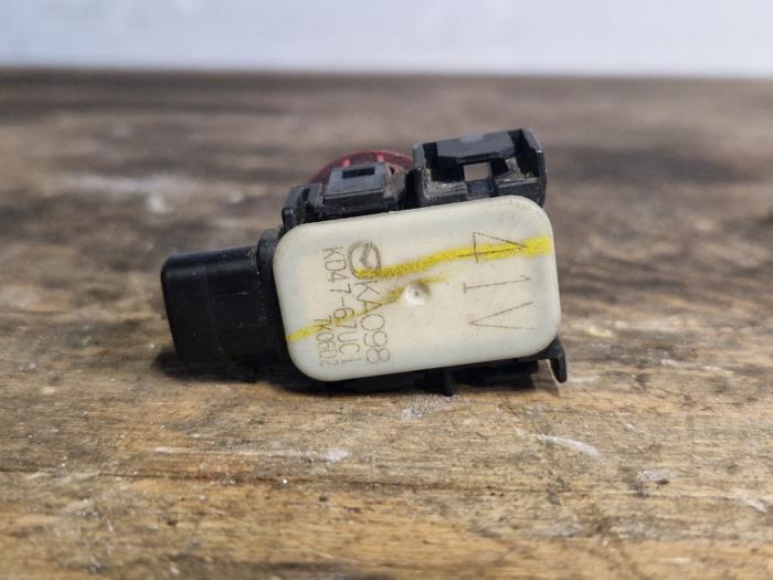 PDC Sensor Mazda 3 2.0 SkyActiv-G 120 16V - KA098KD4767UC1