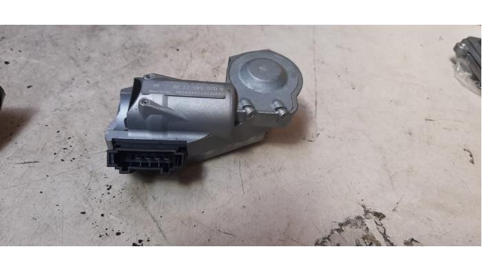 Kontaktslot + computer Mercedes CLK 3.0 280 V6 18V - A2037500693 M272940