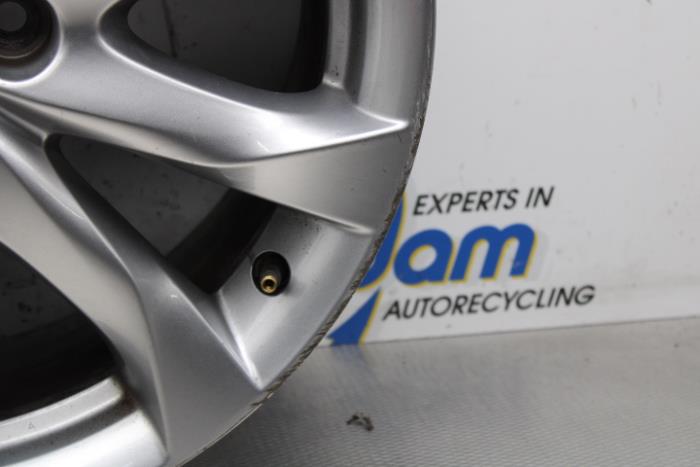 Velg Mazda 3 2.0 SkyActiv-G 120 16V - 9965227080 Lichtmetaal MAZDA