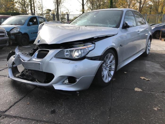 Koplamp links BMW 5 serie 530i 24V - 5DV00900000 HELLA