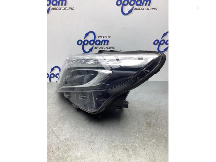 Koplamp links Mercedes V 2.1 250 BlueTEC, 250 d 16V - A4479062001