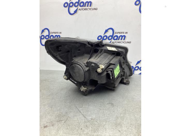 Koplamp links Mercedes V 2.1 250 BlueTEC, 250 d 16V - A4479062001
