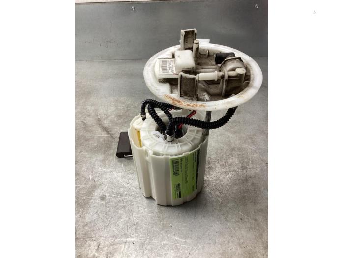 Benzinepompen met artikelnummer A2464700994 voorraad