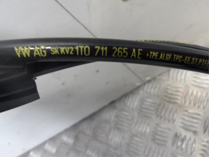 Versnellingsbak Mechaniek Volkswagen Caddy IV 2.0 TDI - 1K0711050A TLH