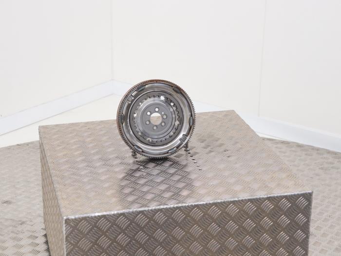 Vliegwielen met artikelnummer 415054509 voorraad