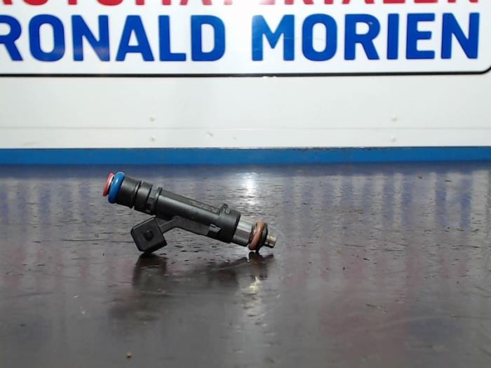Injector (benzine injectie) Opel Astra J 1.4 Turbo 16V - 0280158205 ...