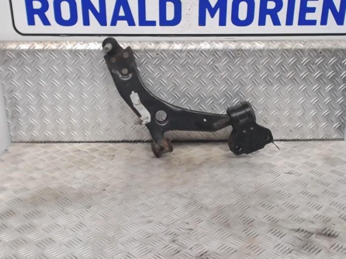 Draagarm rechts-voor Volvo V40 - 31340231