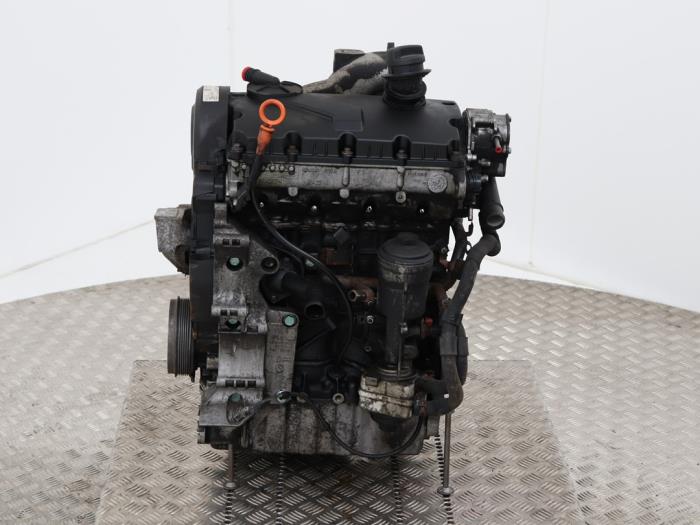 Motor Volkswagen Transporter T5 1.9 TDi - AXC